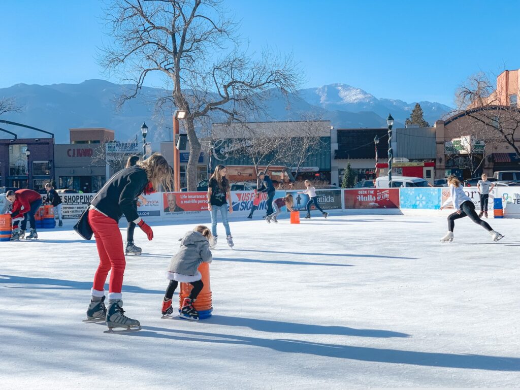 2025 Winter Holiday Calendar: Events and markets in the spirit of the ...